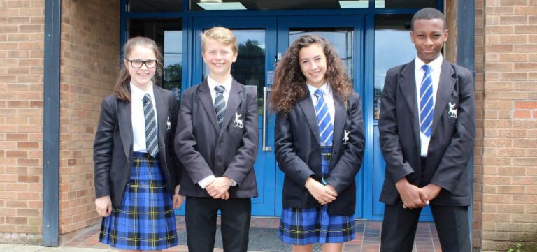 Uniform - De Lisle College - Loughborough